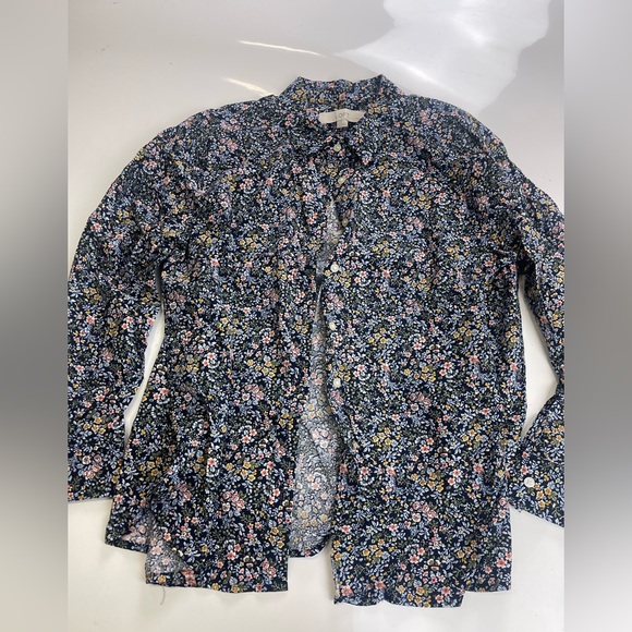 LOFT | Tops | Loft Flower Detail Button Down Shirt Size Lp | Poshmark